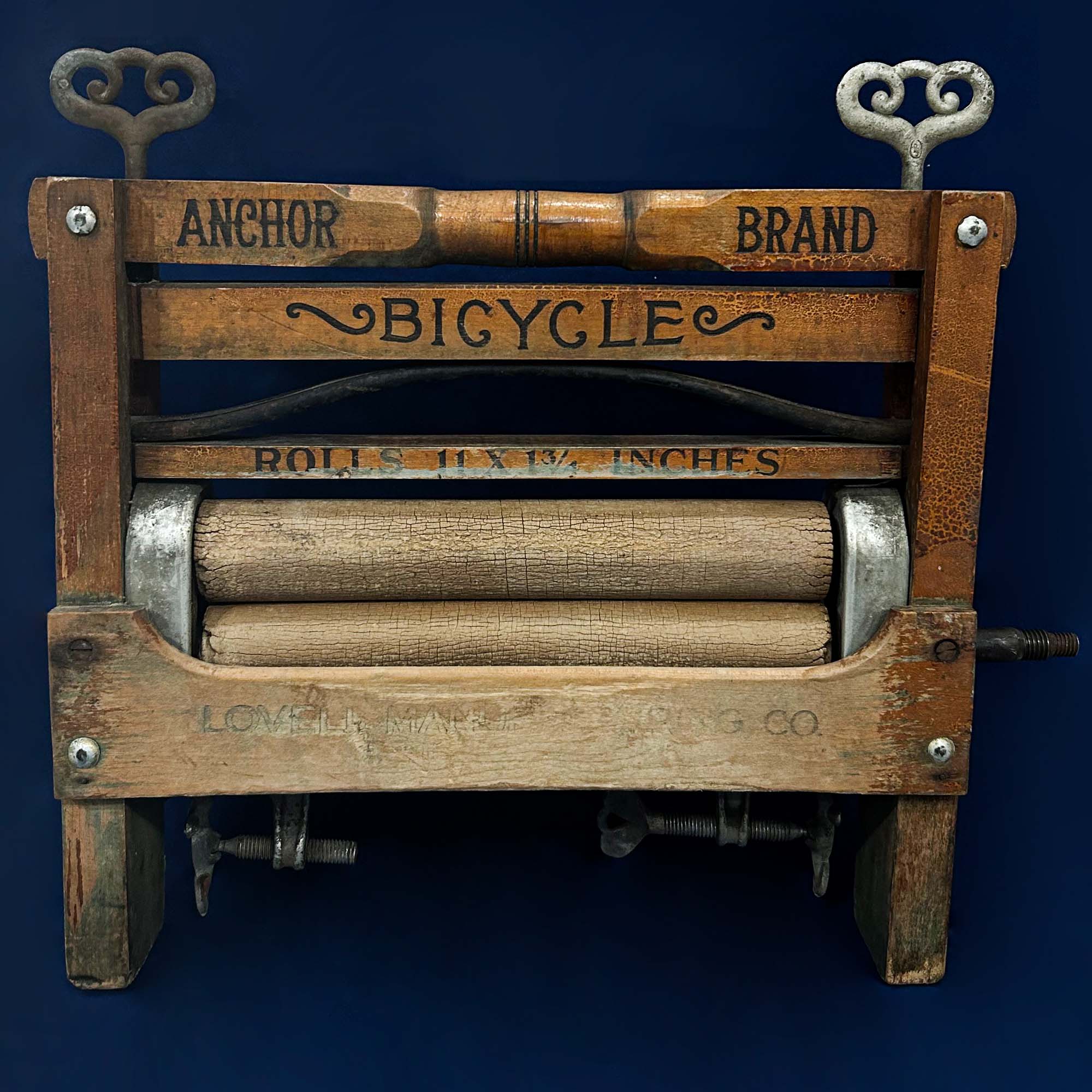 Vintage Anchor Brand Clothing Wringer – Gold & Silver Pawn Shop