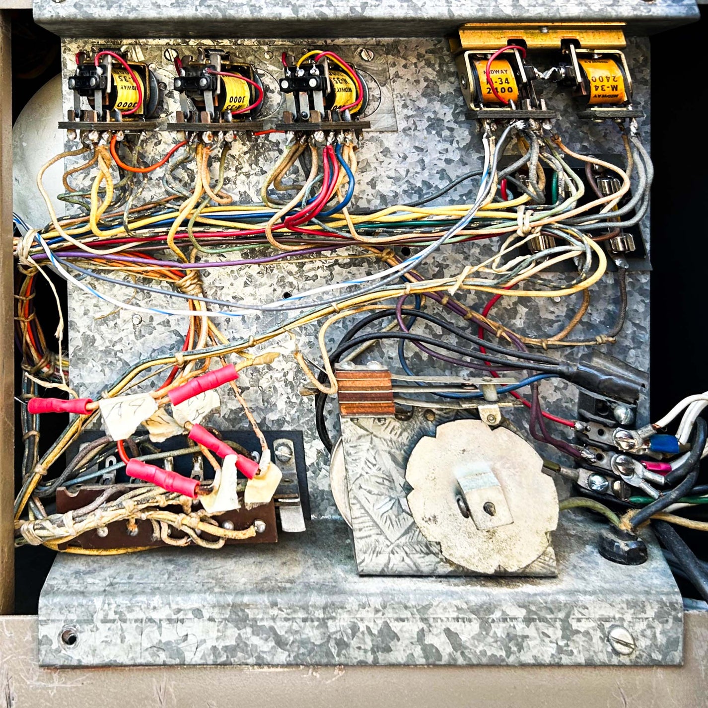 Helicopter Trainer Arcade Machine – Gold & Silver Pawn Shop