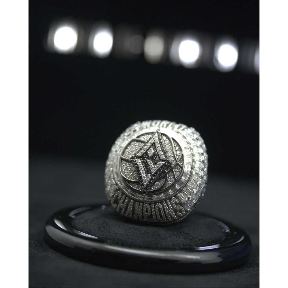 2022 Las Vegas Aces WNBA Championship Ring – Gold & Silver Pawn Shop