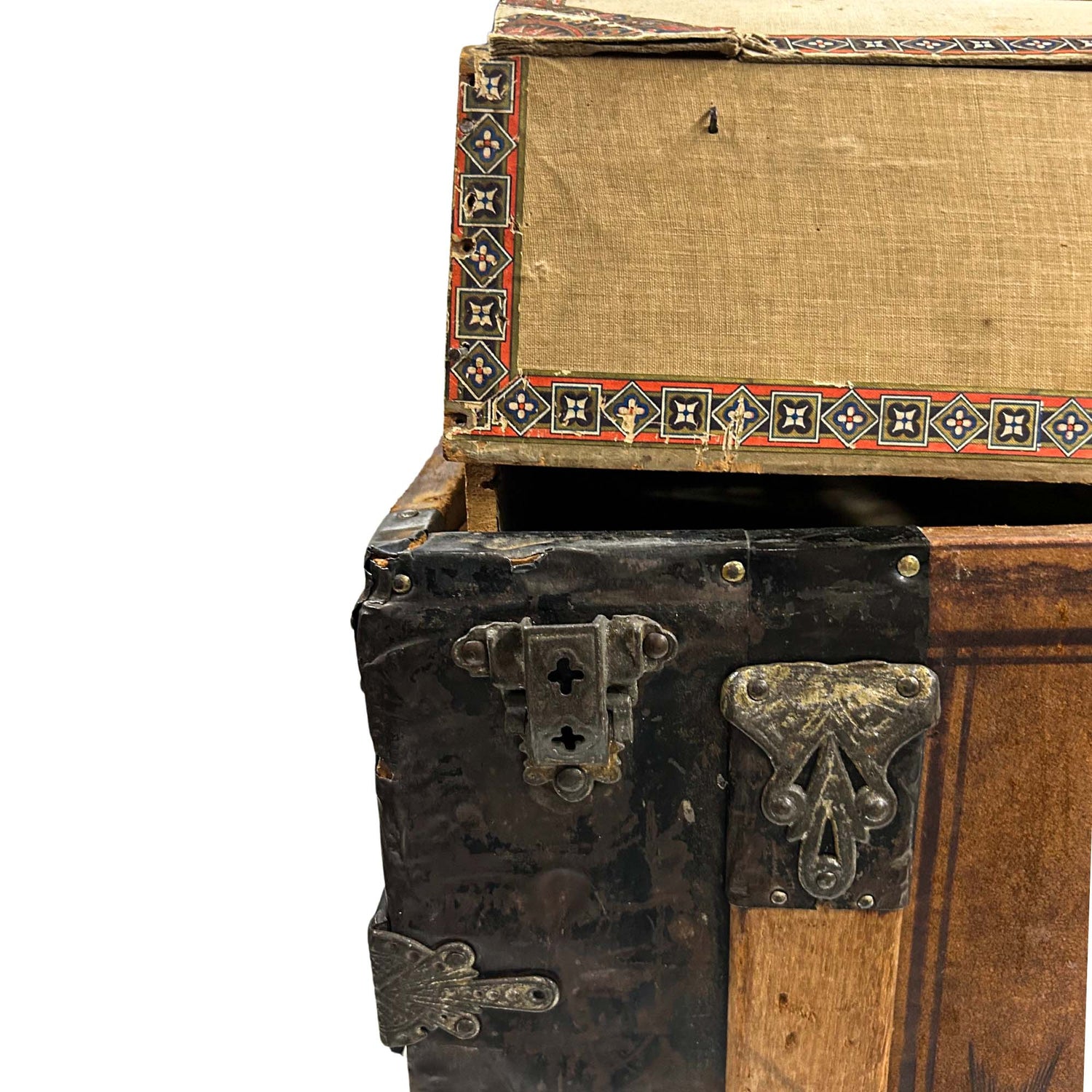 Victorian Dome Top Steamer Trunk – Gold & Silver Pawn Shop