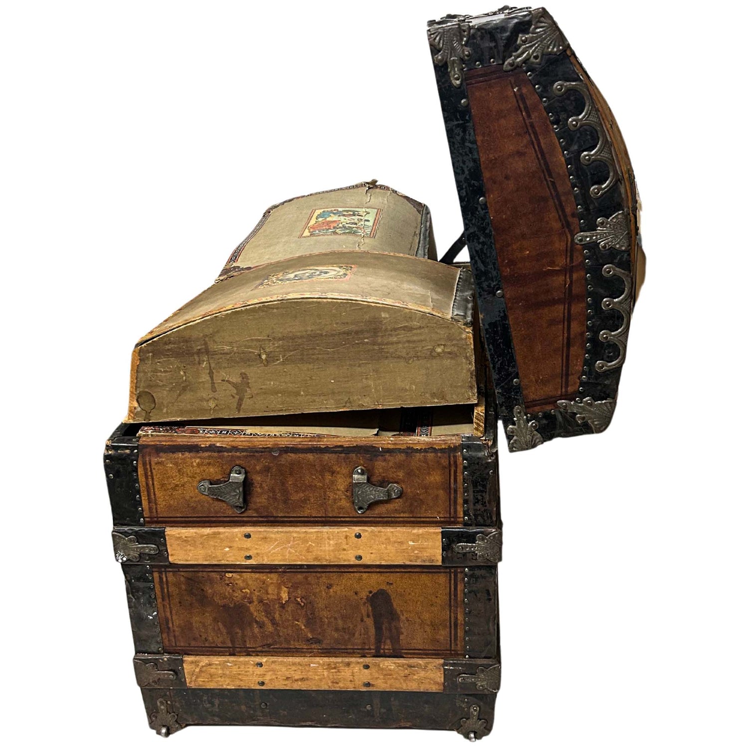 Victorian Dome Top Steamer Trunk – Gold & Silver Pawn Shop