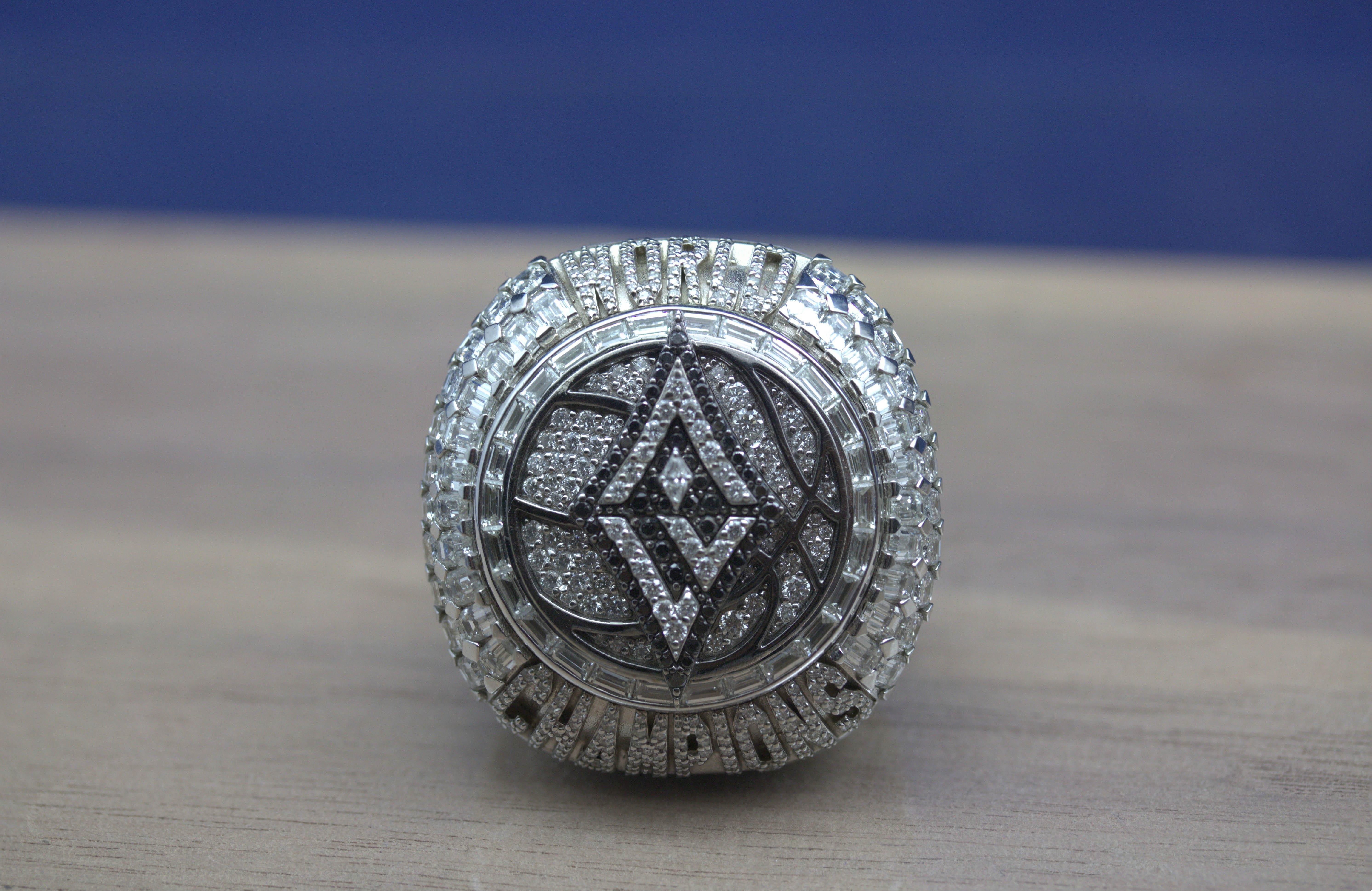 2022 Las Vegas Aces WNBA World Championship Ring – Gold & Silver Pawn Shop